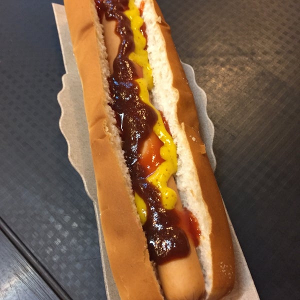 Panchuli - Hot Dog Joint in Buenos Aires
