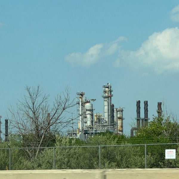 ExxonMobil Joliet Refinery - 25915 S Frontage Rd