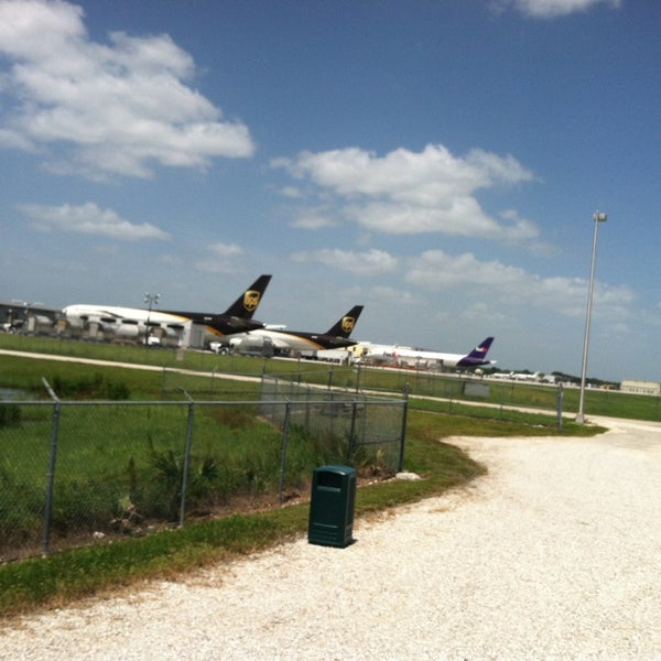 RSW Aircraft Observation Area - Park in Fort Myers