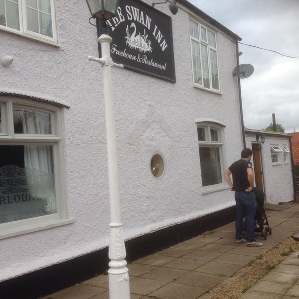 The Swan Inn - Pub in Barnby