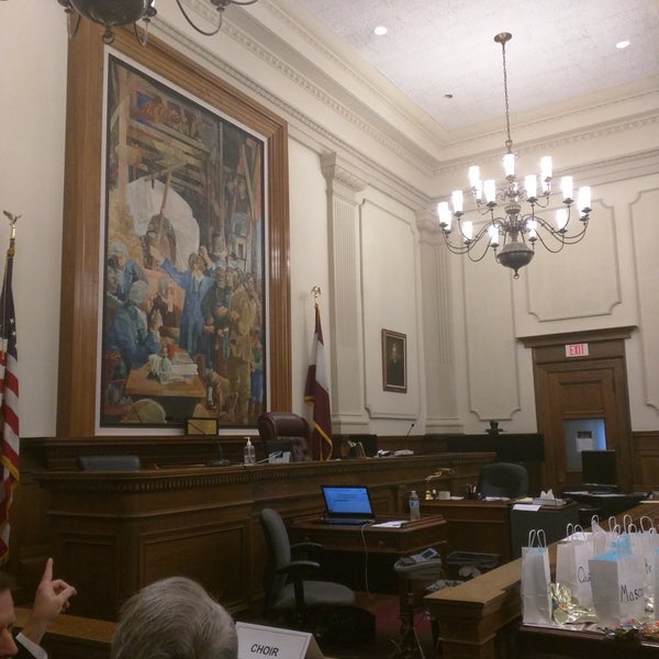 Montgomery County Courthouse - 2 E Airy St