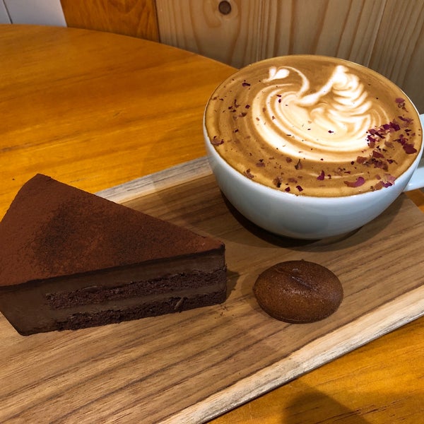 Coti Café - Café in 观塘