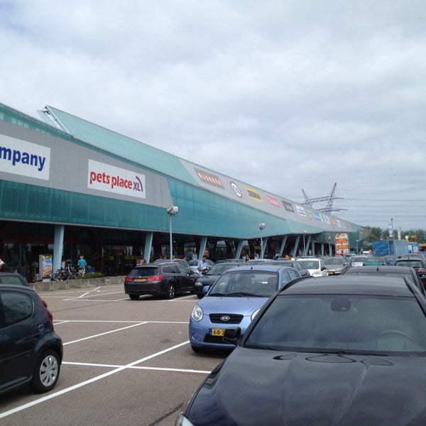 Maxis Muiden - 15 tips from 1586 visitors