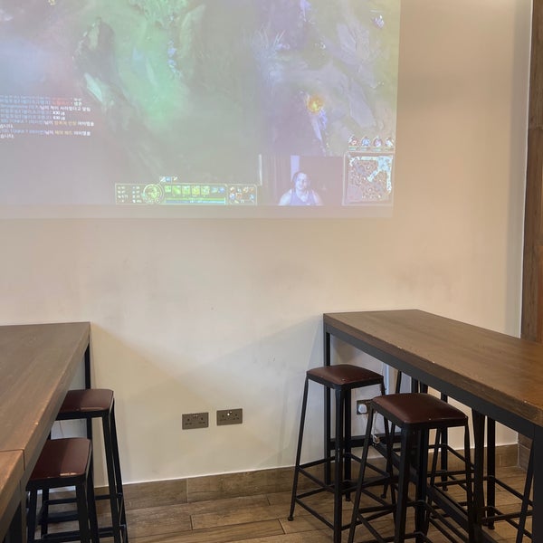 SideQuest Gamers Hub - Gaming Cafe in Leicester Square