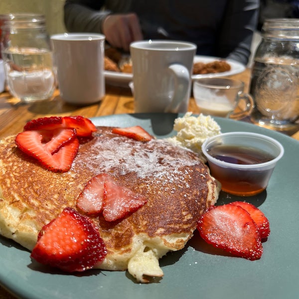 Cracked & Battered - Breakfast Spot in San Francisco