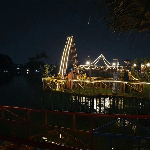 Situ Cipondoh - Lake