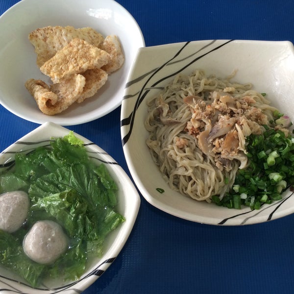 Bakmi Tasik Sanjose - Noodle Restaurant