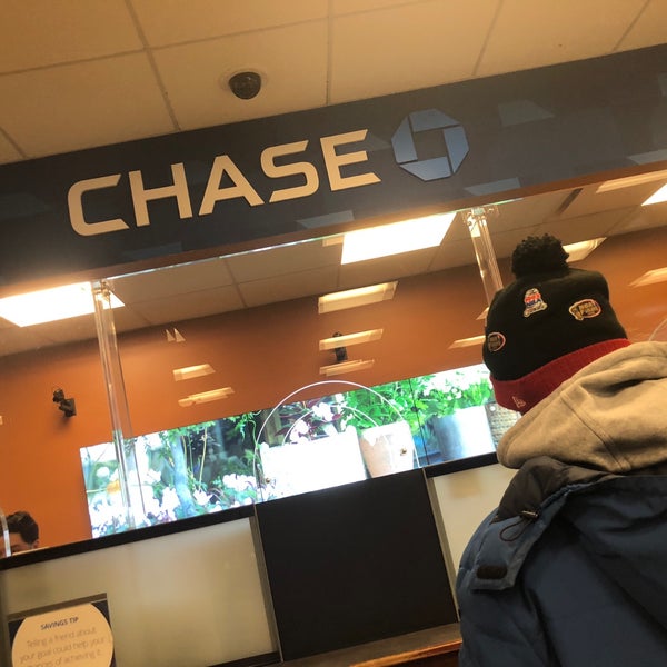 Chase Bank (Now Closed) - Bank in Chicago