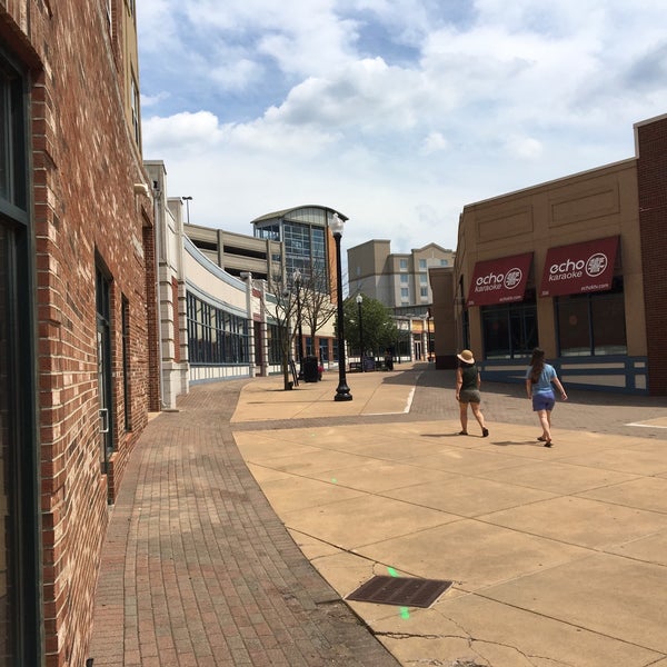 Wabash Landing Shopping Center - Shopping Mall