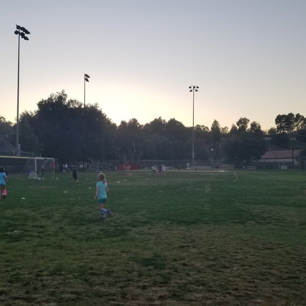 La Canada High School - La Cañada Flintridge, CA