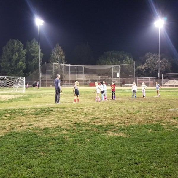 La Canada High School - La Cañada Flintridge, CA