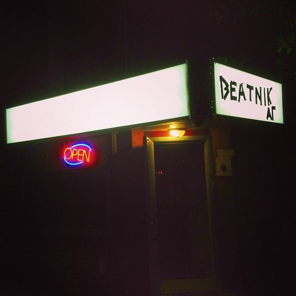 Beatnik Bar - Bar in Baltimore