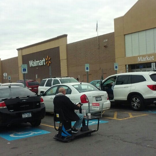 Photos at Walmart Supercenter - Big Box Store in Rochester