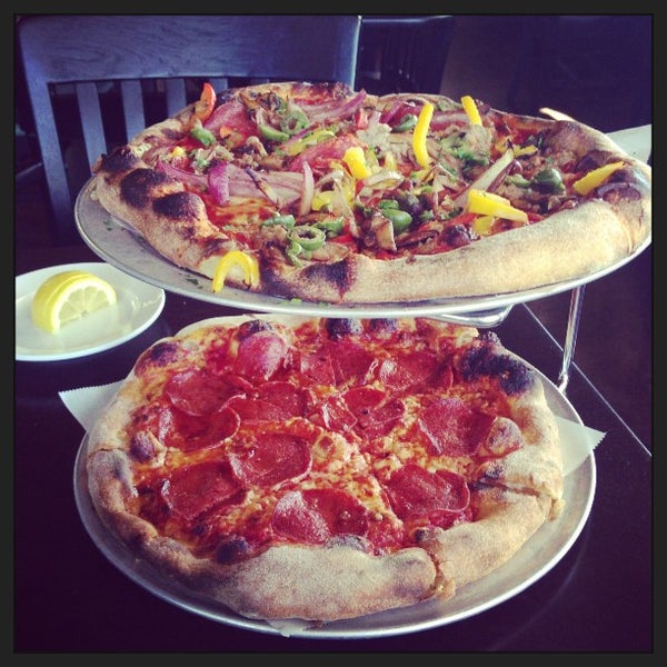 Federal Pizza - 5210 N Central Ave