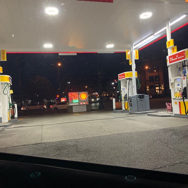 Shell - Fuel Station in University Place