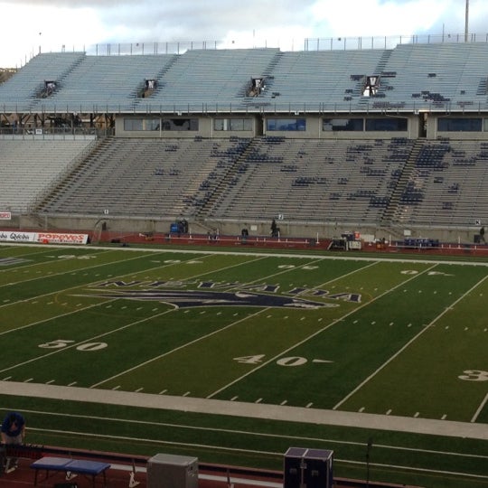 Photos at Mackay Stadium - College Football Field