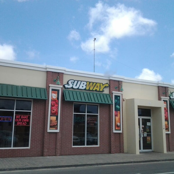 Subway Sta. Rosa - 2 tips from 54 visitors