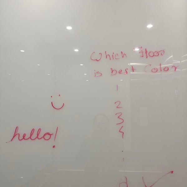 Amazon - JFK27 - Hank - Office in New York