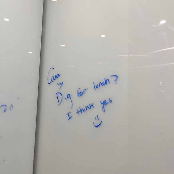 Amazon - JFK27 - Hank - Office in New York