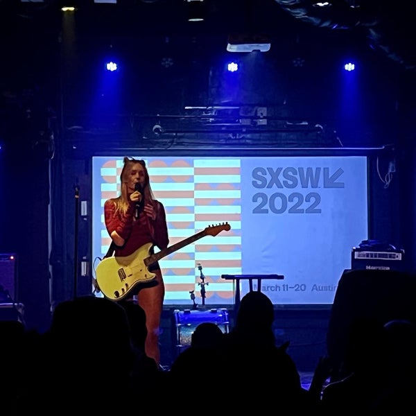 Elysium - Dive Bar in Downtown Austin