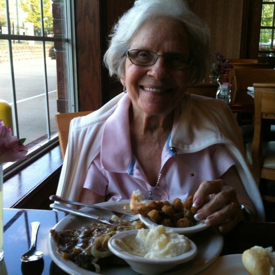 Traditions Restaurant - Restaurant