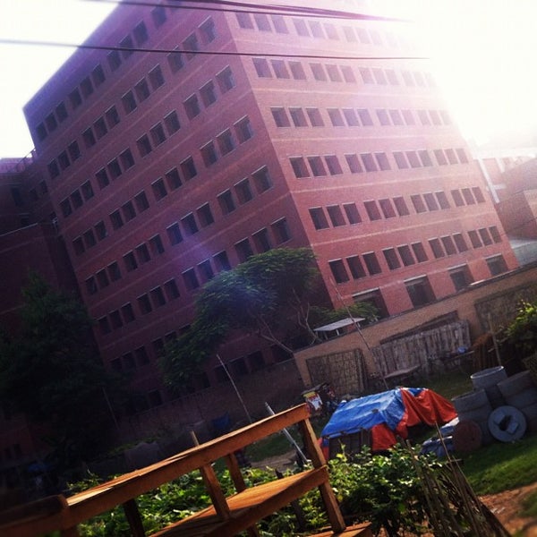 East West University - ঢাকা, ঢাকা