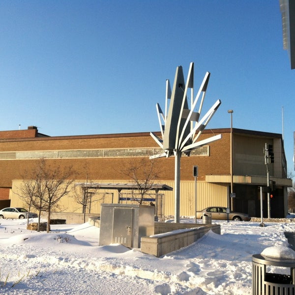 Troost MAX - Midtown/31st St - Bus Stop in Kansas City