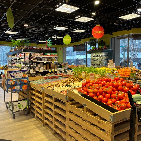 MarketPlace IGA - Grocery Store in West End