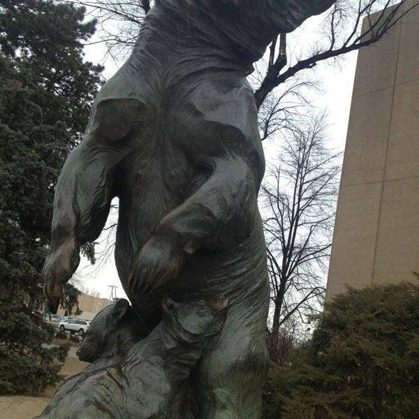 City Park Bear Statue - Outdoor Sculpture in Denver