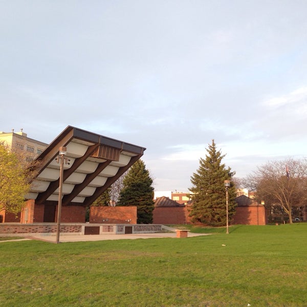 World Friendship Shell In Wenona Pk - Music Venue in Bay City