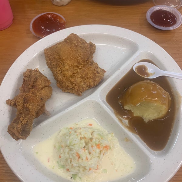 Borenos Fried Chicken - Asia City - Kota Kinabalu, Sabah