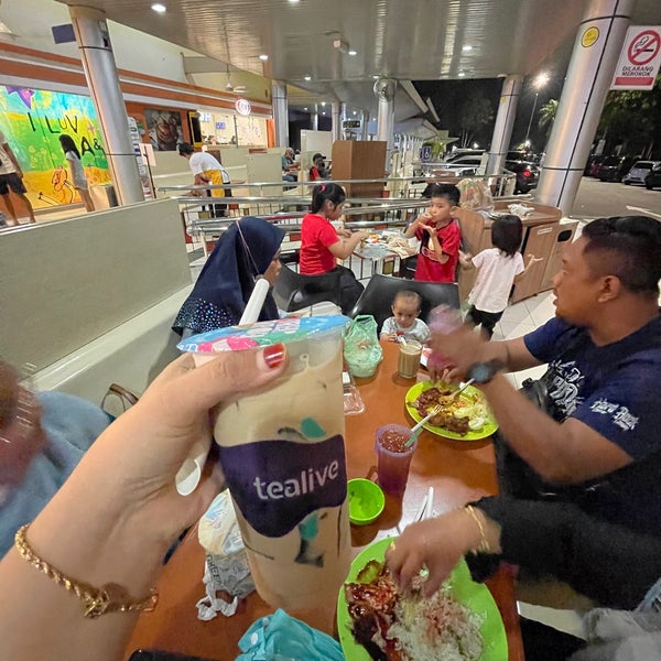 Photos at R&R Restoran Jejantas Sungai Buloh - Rest Area in Sungai Buloh