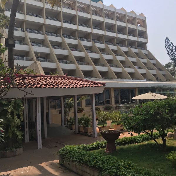 The Resort - Marve - 11 Madh-Marve Road