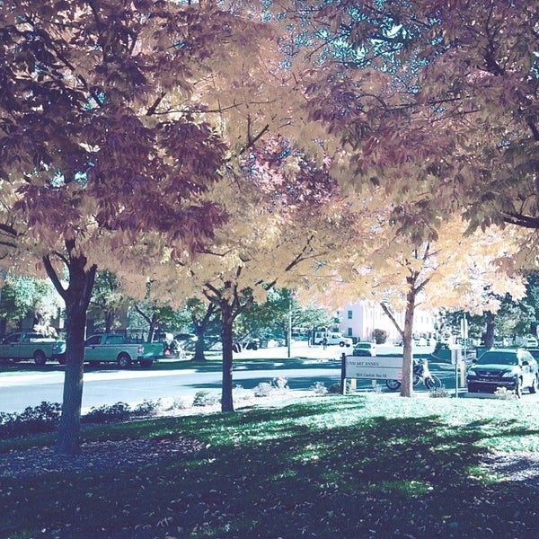 Farris Engineering Center - College Engineering Building in Albuquerque