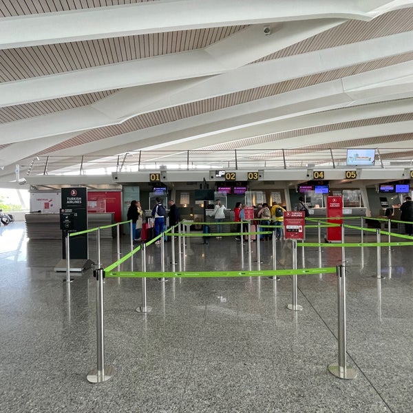 Aeropuerto de Bilbao (BIO) - 183 tips from 19620 visitors