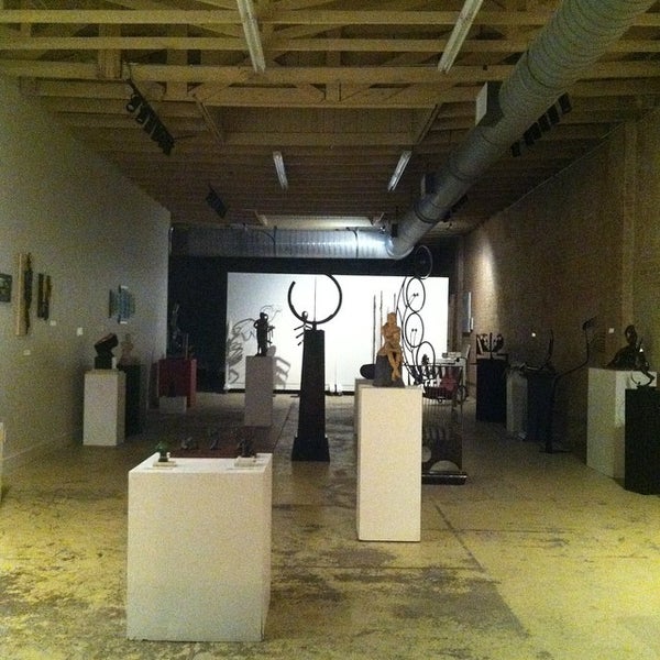 Rachel Nash Gallery - 2646 Main St Ste 110