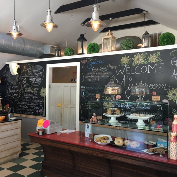 Mushrooms Cafe - 880 Baltimore Pike