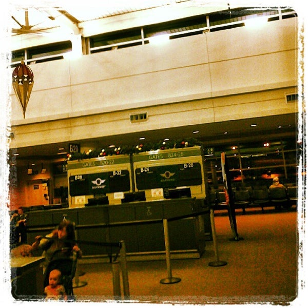 Gate B21 - Airport Gate in Midway Airport