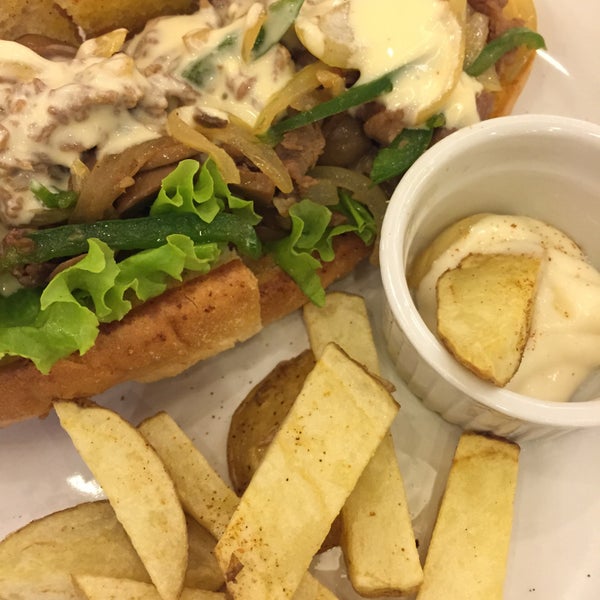 Icebergs - Ice Cream Parlor in Quezon City
