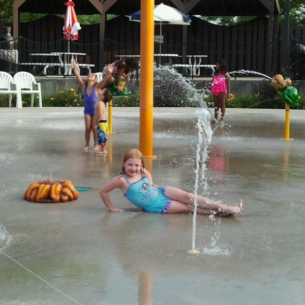 Round Lake Area Park District - Aquatic Center - Round Lake, IL