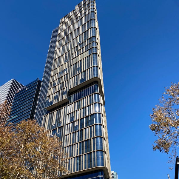 Centenary Square - Plaza