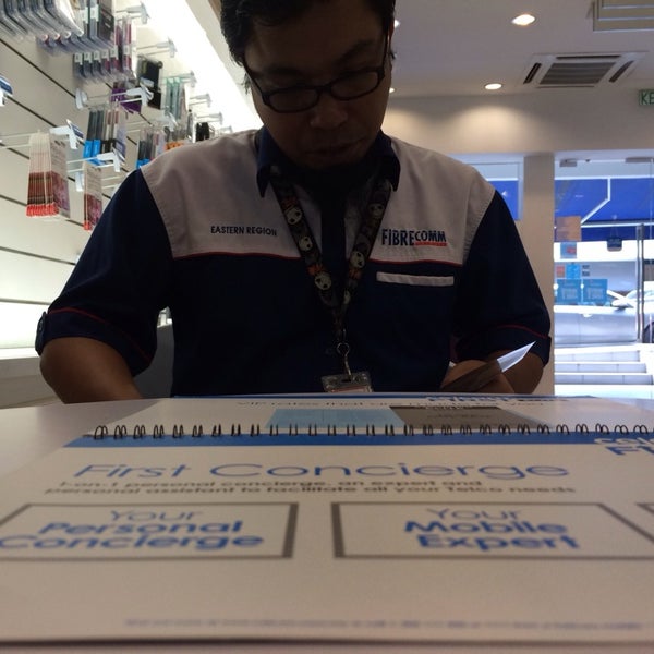 Celcom Blue Cube @ BSC - Electronics Store in Kuala Lumpur