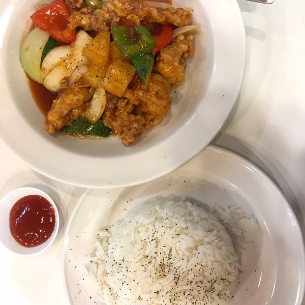 Hanis Cafe & Bakery (Now Closed) - Halal Restaurant in Heritage District