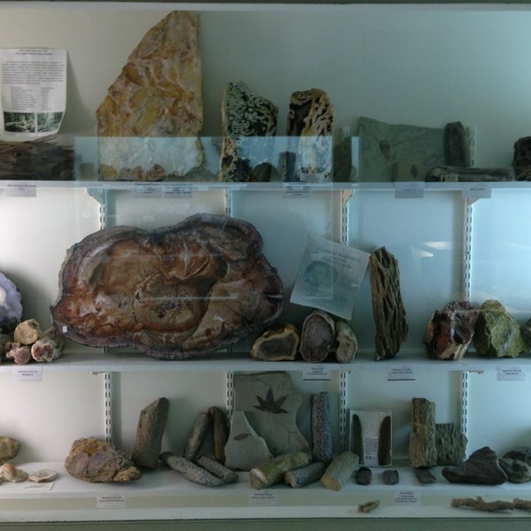 Joshua Tree Earth & Space Museum - 1 tip