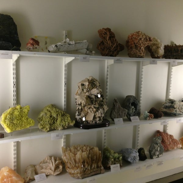 Joshua Tree Earth & Space Museum - 1 tip