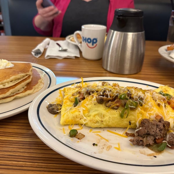 IHOP - Breakfast Spot