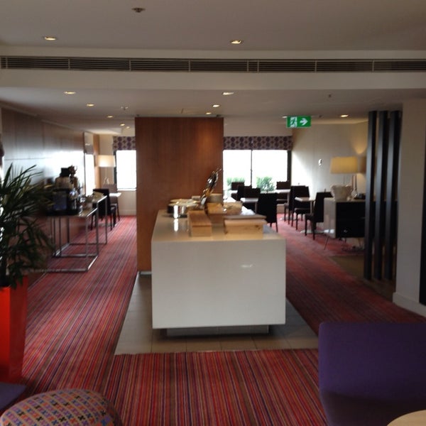 Pullman Sydney Hyde Park Executive Lounge - Darlinghurst - Sydney, NSW