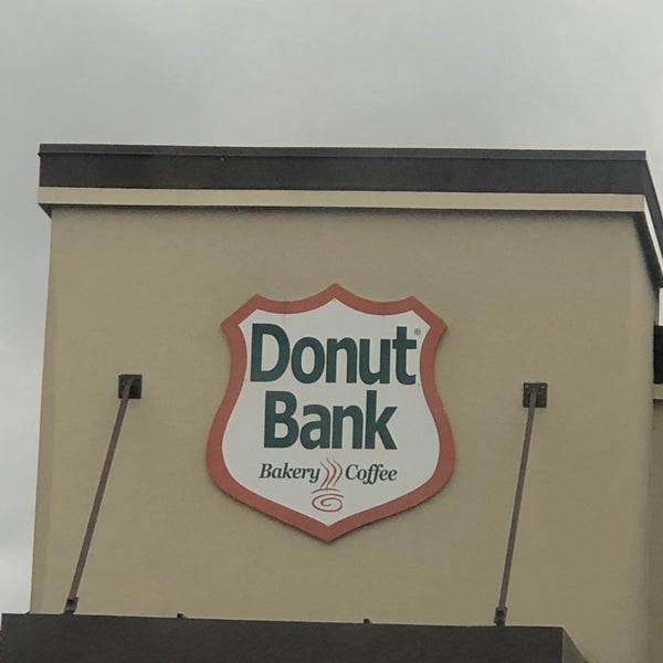 Donut Bank Bakery & Coffee Shop - 2128 N 1st Ave