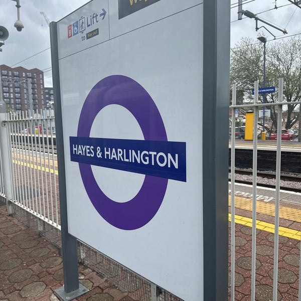 Photos at Hayes & Harlington Railway Station (HAY) - 24 tips