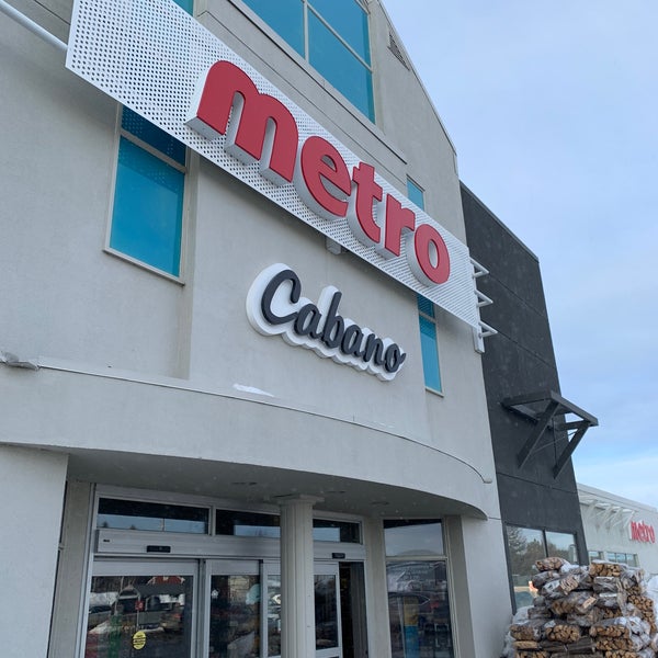 Metro Cabano - 633 Rue Commerciale N Local 100